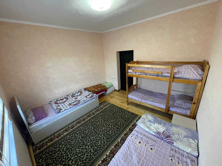 Семейная дача (своя) на Юсуфхоне, на склоне горы, недалеко от пляжа.
