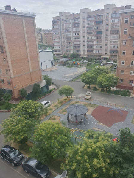Срочно продается квартира 3-х комнатный в Сергели 5А