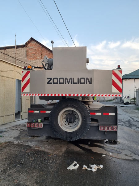 Авто кран ZOOMLION 30 тонна