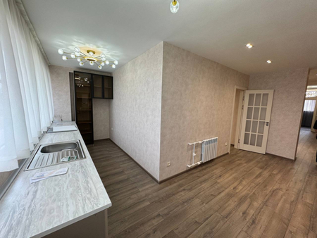 Продам квартиру 3/3/13/80м2 Ул. Бабура , ор-р Аэропорт, корзинка