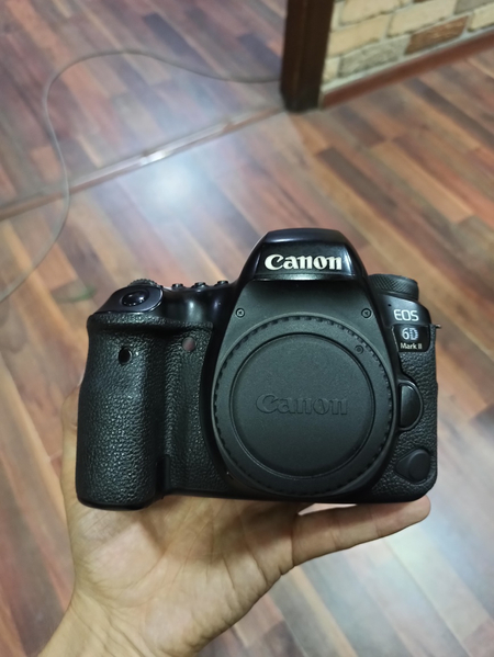 Canon 6 d mark 2 body holati yaxshi