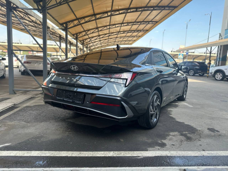 Hunday elantra 2023 yil 5000 probeg