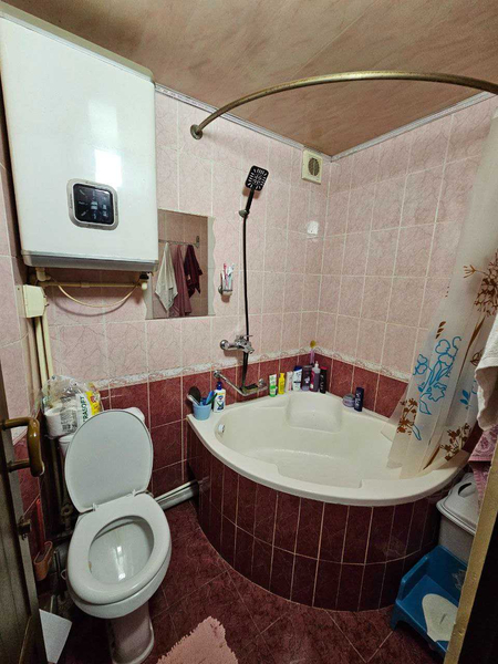 3 xonali 75m² 2-qavat uy sotiladi