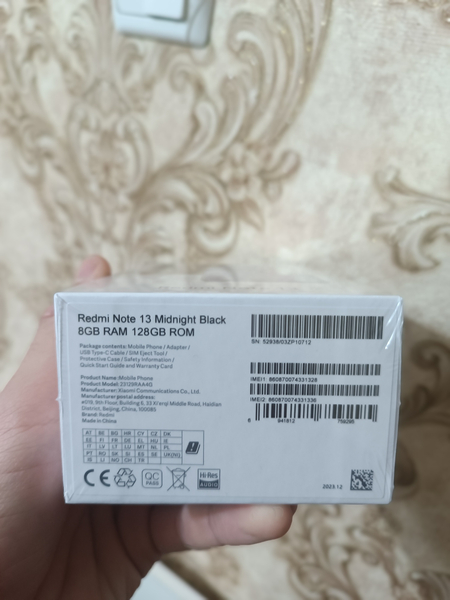 Redmi note 13 kafolati bilan karopka ochilmagan 8ram 128 g xotira qora