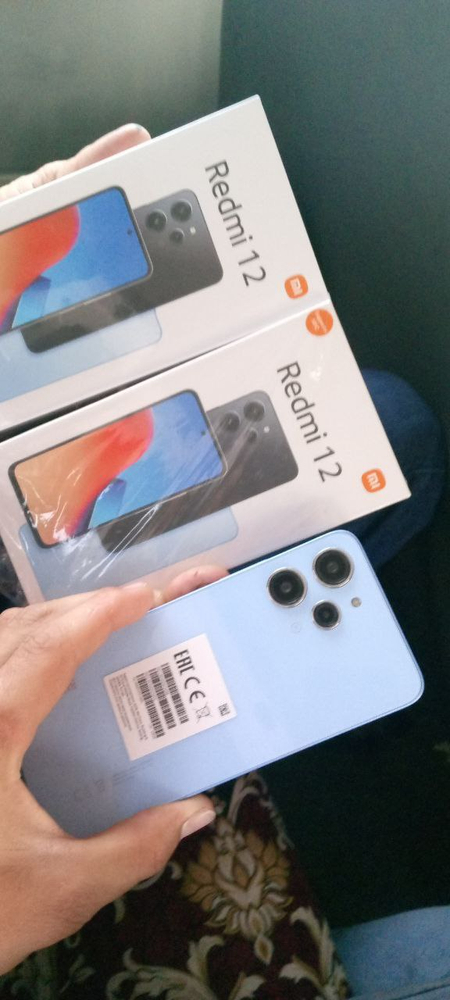 Redmi 12 Xotira 8+4/256gb