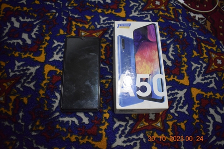 Samsung A 50 sotiladi