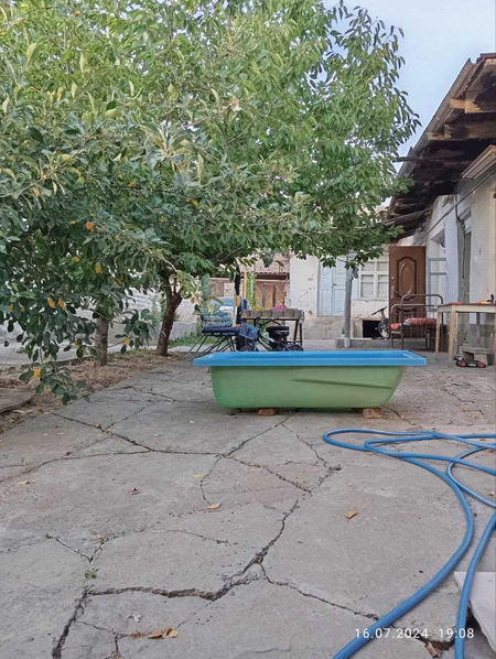 Продается участок, 2,7 сот , 3 комнаты , Миробадский р-он  Аэропорт.