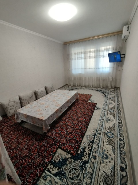 1 honali uy sotiladi 2etaj hamma qulayliklar bor