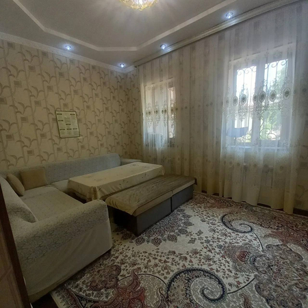 Уголог сотилади.