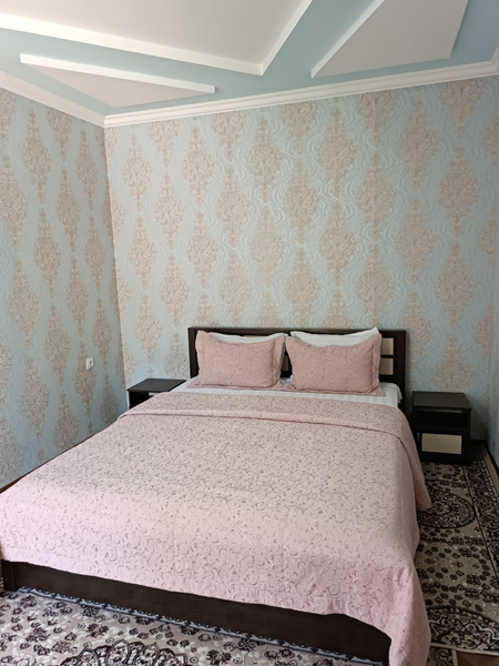 Arenda Dacha Xumsonda Oila va Ulfatlar uchun ichkiliksiz bez makler.