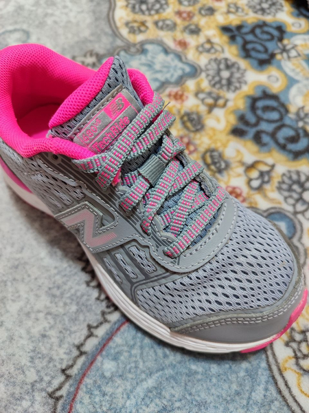 Кроссовки на девочку  new balance