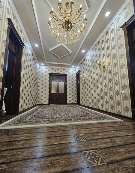 Дурмон маҳалласи Баҳор кӯчасида евроуй сотилади.