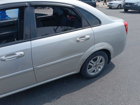 Продается Lacetti 1.8