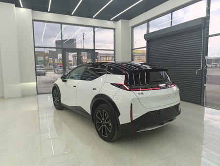 Zeekr x 2023й 09