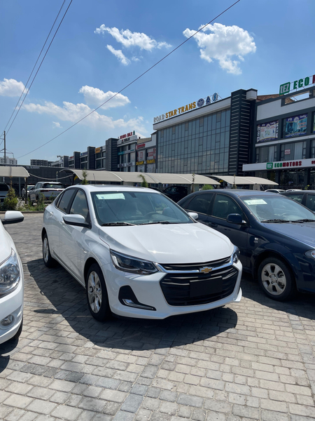 Chevrolet Onix PREMIER 2 AT PLUS