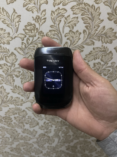 Blackberry 9670. .