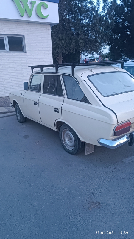 Maskvich kombi sotiladi