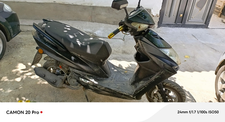 Skuter benzinli yurishi zor minib ketishga tayyor