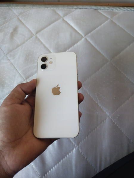 Например iphone 12 c