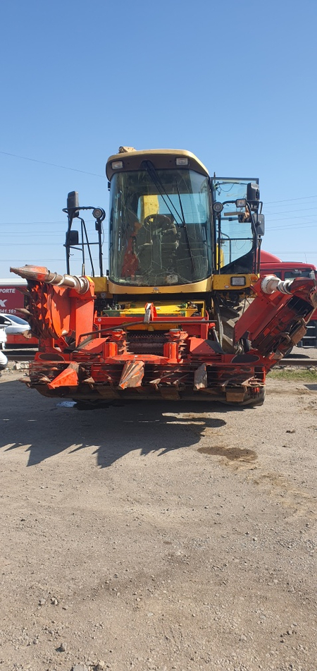 New holland kambayn 2005 yil