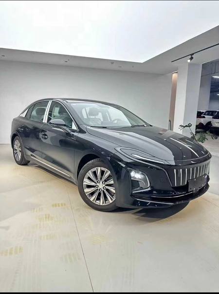 2024 hongqi E-QM5 450KM