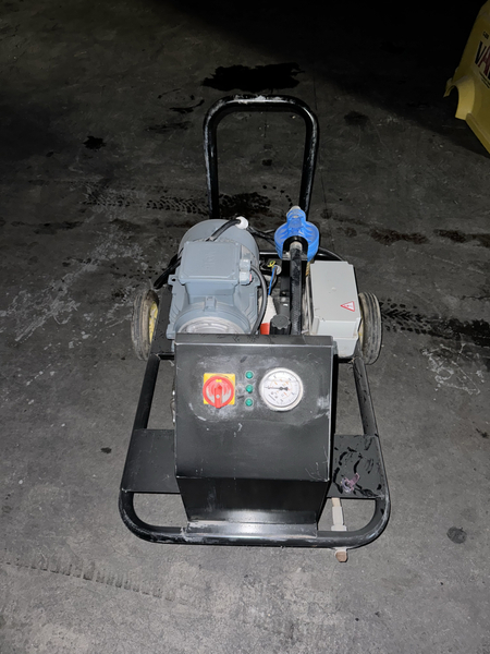 Karcher 4 Oy ishlagan idela holat