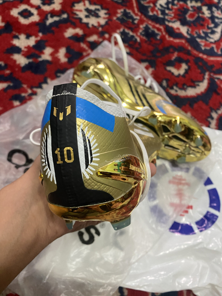 Бутсы Adidas янги кийилмаган
