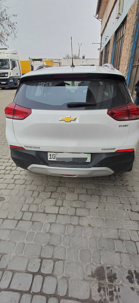 Продам личное авто Chevrolet Tracker 2 Premier Plyus.