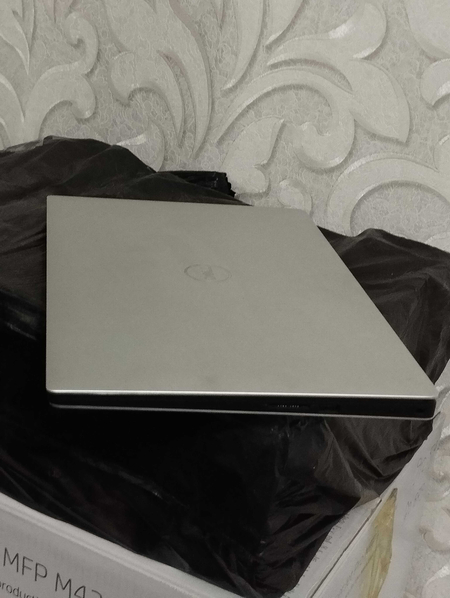 Noutbuk - Samsung \Azu - 4GB\T3500-2.1GHz\HD-320GB\Batare:1.5-2 soat\