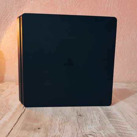PlayStation 4 1TB 10игр