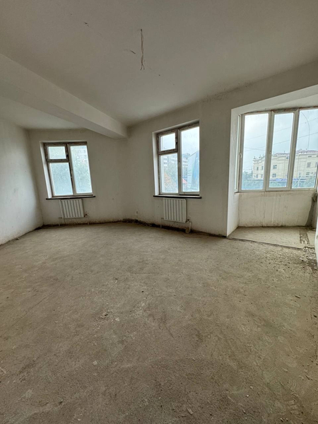 Срочно Продаётся 2комнатная Каробка В Новостройке! 2-Этаж. 60.000$