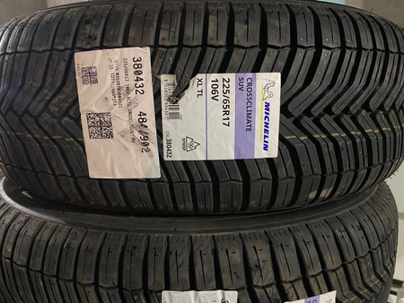 Продаются шины Michelin Crossclimate SUV R17