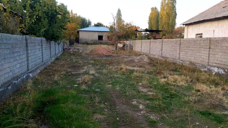 Чирчик азадбаш 6-сотих 5-хонага фундамент куйилган