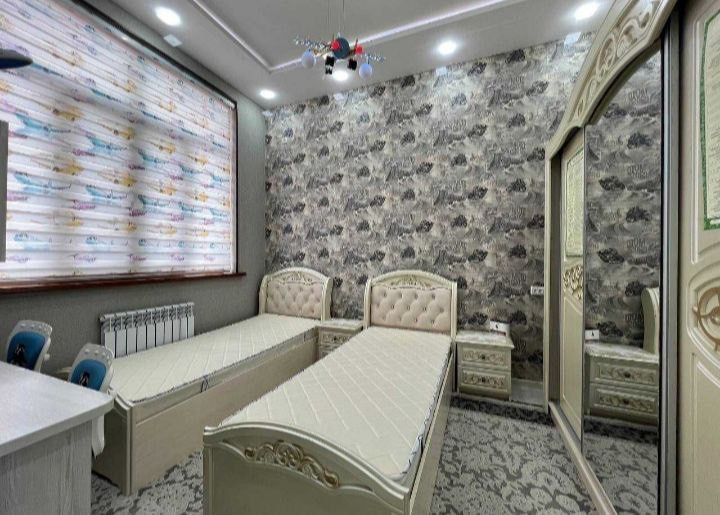 Продается Еврл дом Ор-р: Кизил Дехкон махалля 300 м2