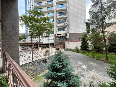 Toshkentda studiya format kvartira oling.  208 м² 8/9.Mirobod (J2655)