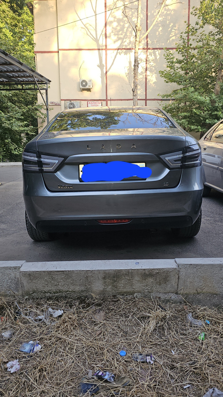 Продаётся лада веста 1.8