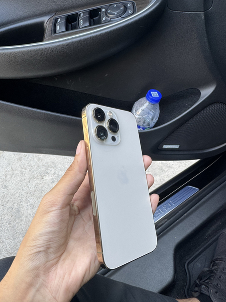Iphone 13pro gold