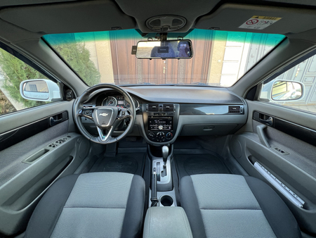 Продаю свою Chevrolet Gentra 3 позиция (автомат/люк/абс)