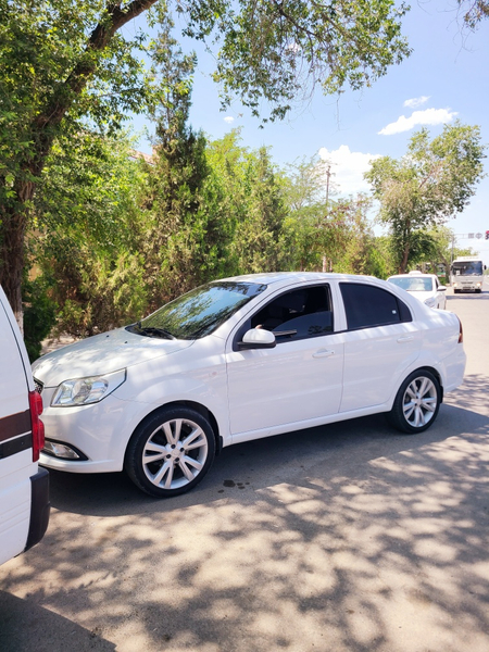 Диска R17 сотилади