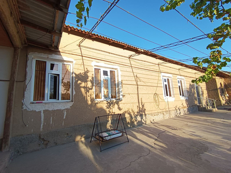 Hovli sotiladi: 12 sotix Navoiy viloyat Narpay tumani Kamolot mahalla