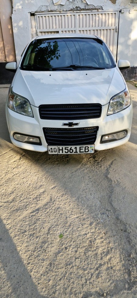 Nexia 3 Sotiladi