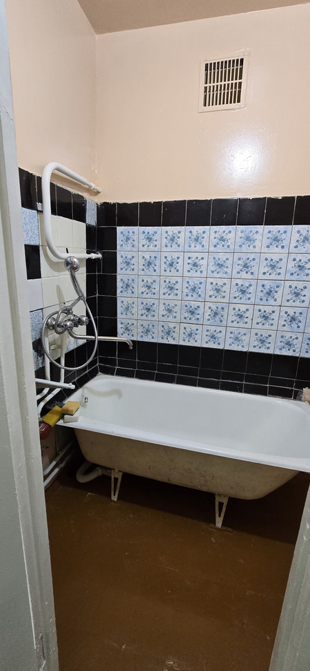 Шошилинч! 2 хона Сотилади. Алгоритм 30. Балкон 2х6. 60м². Чиланзар 30