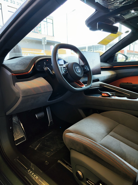Zeekr 001 You Z-sport Alcantara 2024.07