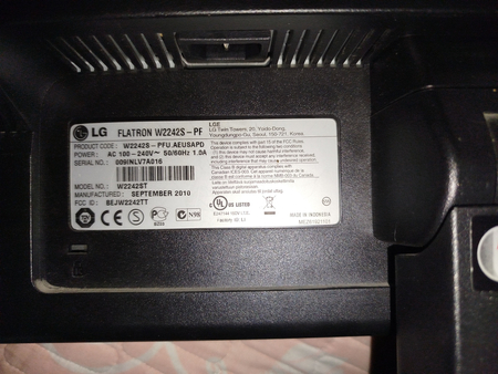 Монитор LG с диоганалью 19 дюймов