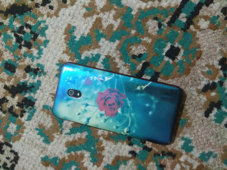 Redmi 8A sotiladi chexol va steklo sovg'a