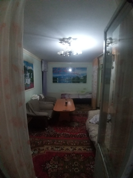 Куп каватли уй сотилади