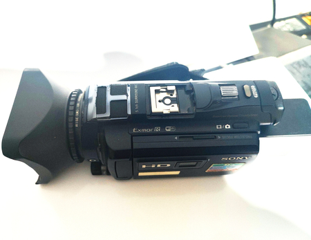 Sony HDR pj 810 camera