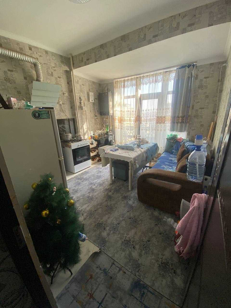 2-Хонали уй срочна сотилади. Янгихаёт  GREEN HOUSE,  3-МЕТРОга яқин.