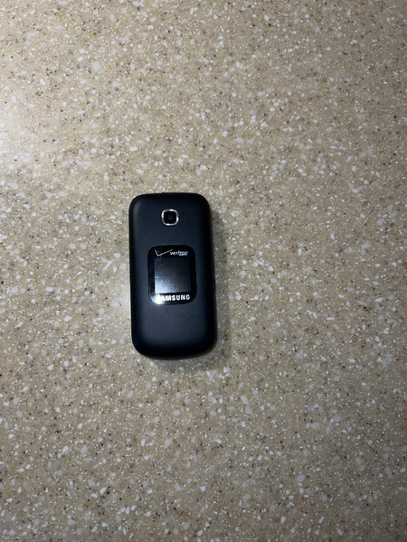 Продается Samsung Gusto 3