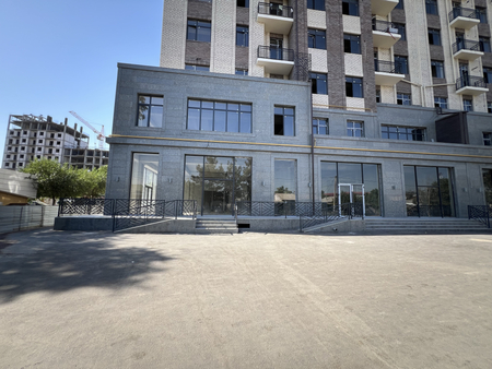 Продоется нежилое помешения на улице Баку вдоль дороги